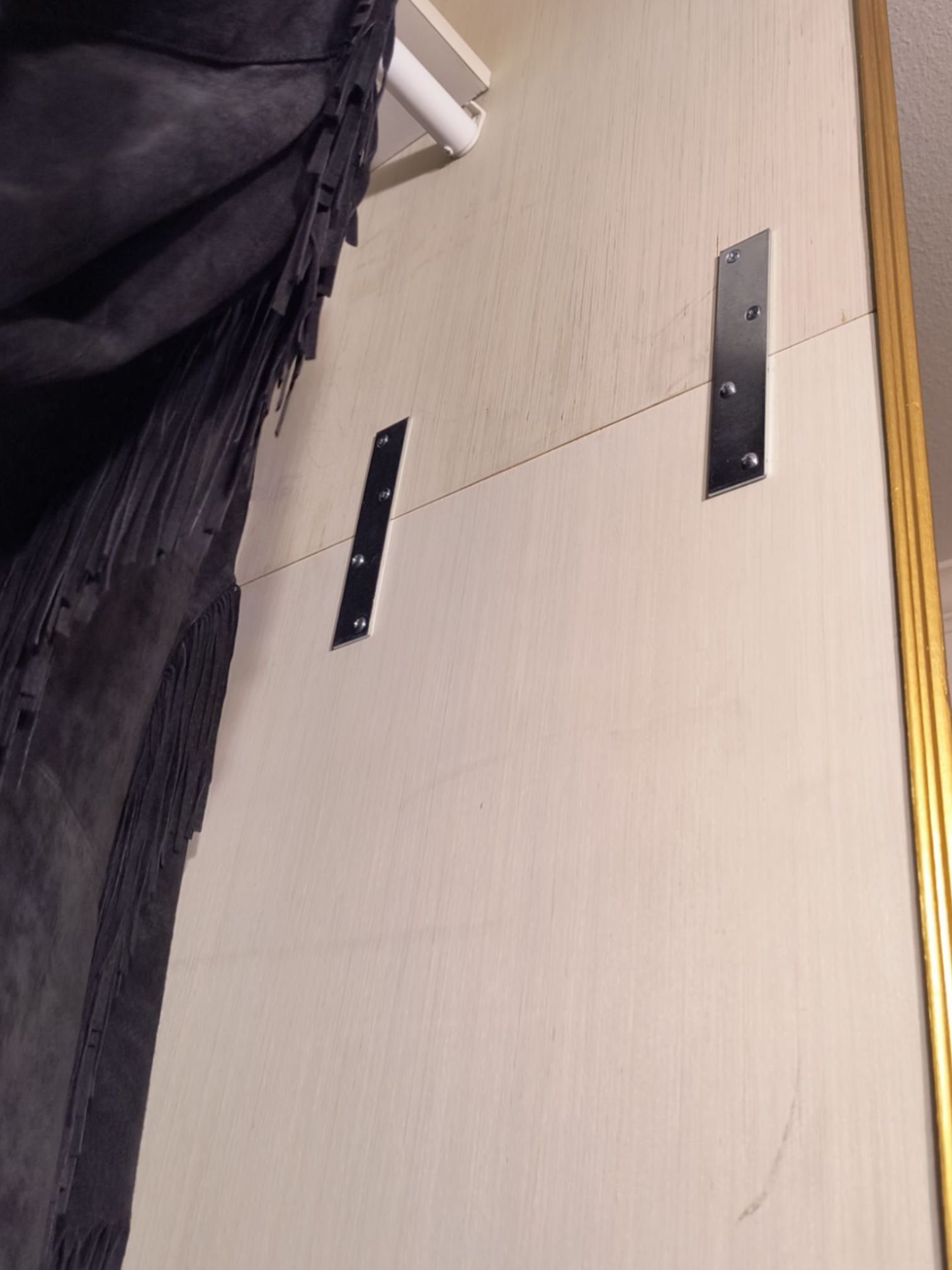 Making a Partition Wall for my big room to closet conversion!